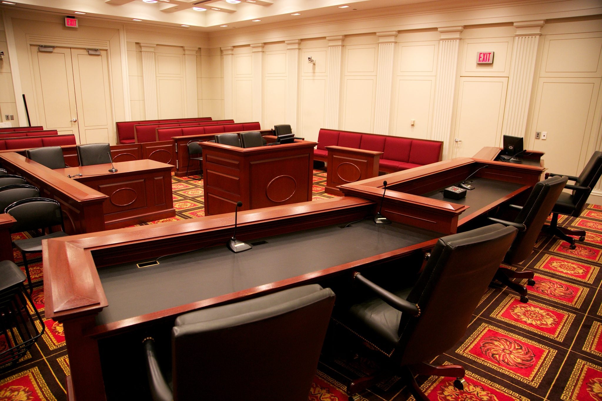 The Supreme Court Institute Moot Courtroom | Supreme Court Institute ...