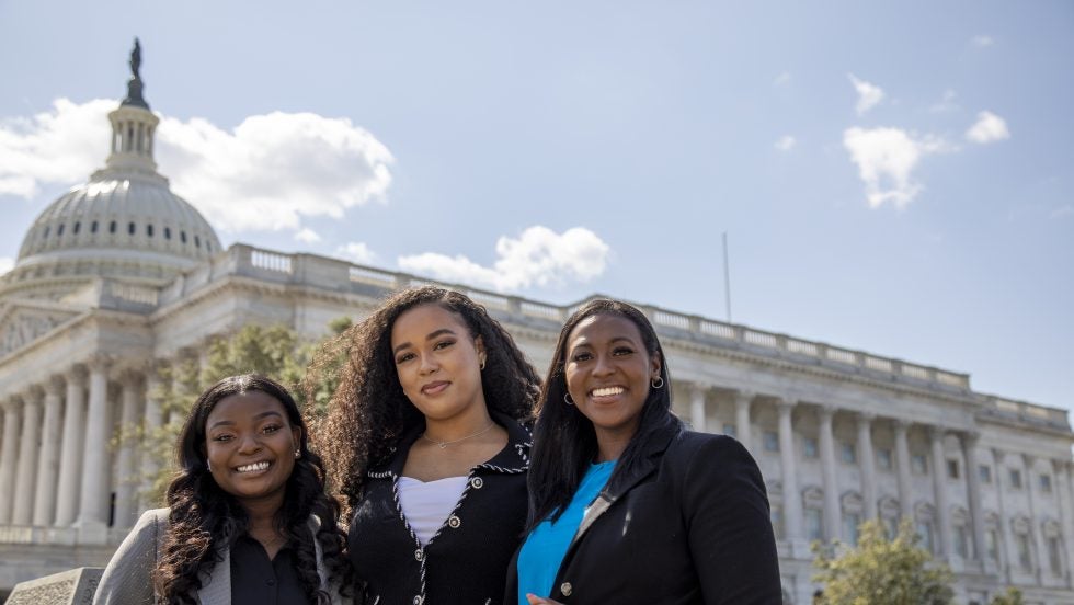 Georgetown Law Students Attend Groundbreaking Supreme Court ...