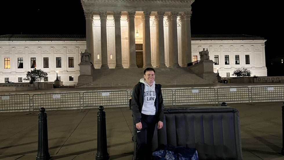 Camp SCOTUS: Georgetown Law Students Pull All-Nighters Outside the ...