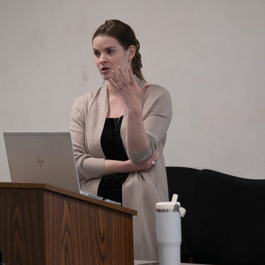For First-Year Students, ‘Week One’ Experiential Courses Bring Learning ...